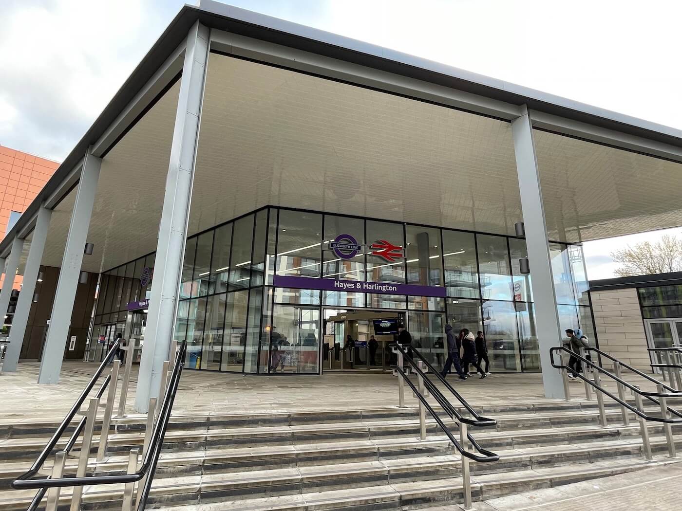 Hayes & Harlington Station - Glass Box Facades Limited